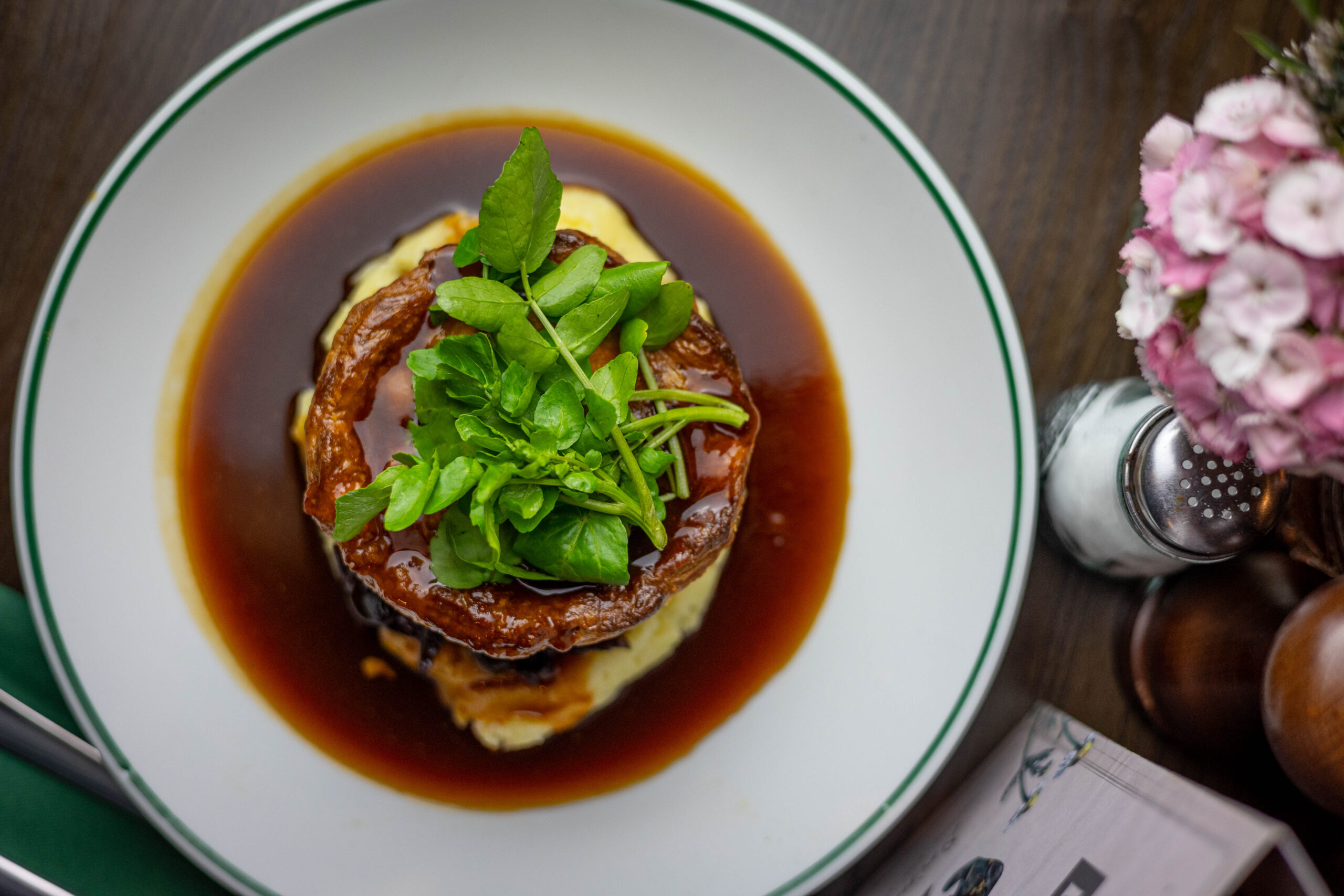 ELEPHANT MONDAYS - The Elephant Woolton